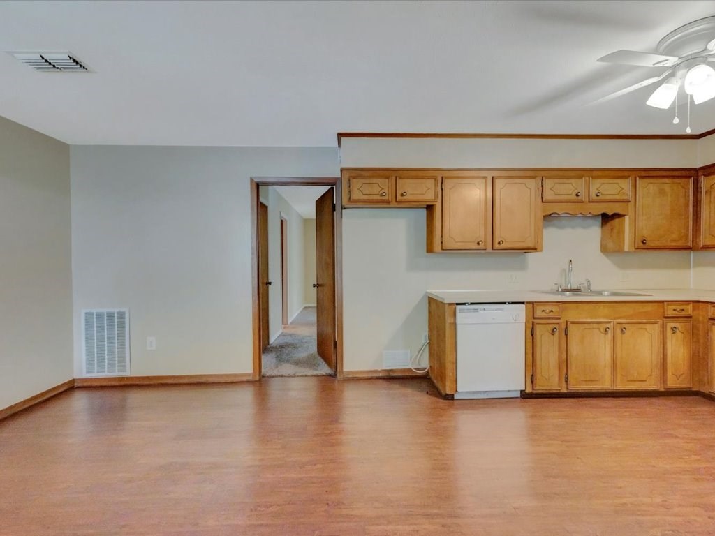 302 Forest Creek Drive, Lufkin, TX 75901 - SOLD LISTING